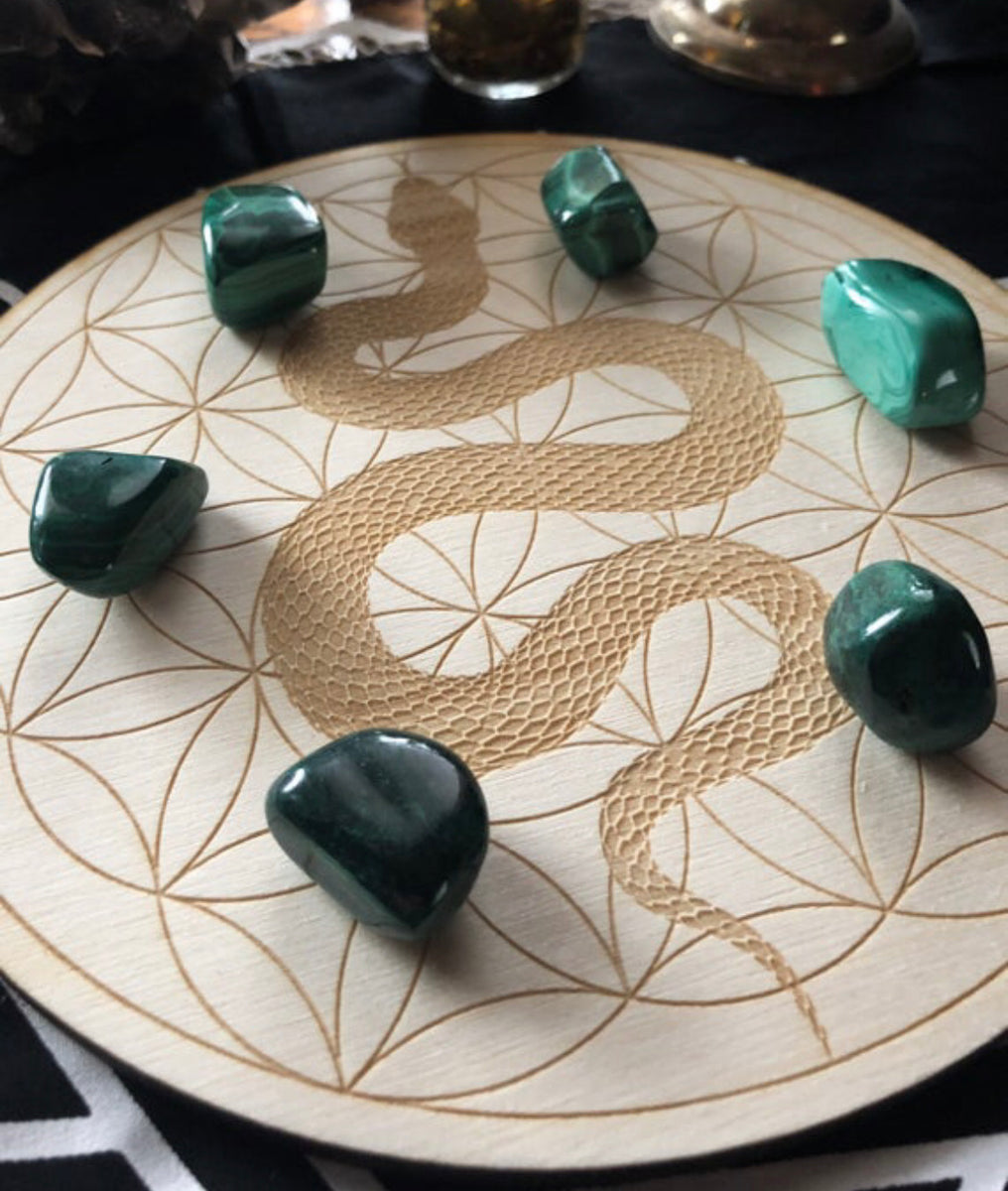 CRYSTAL GRIDS – thornandmoon